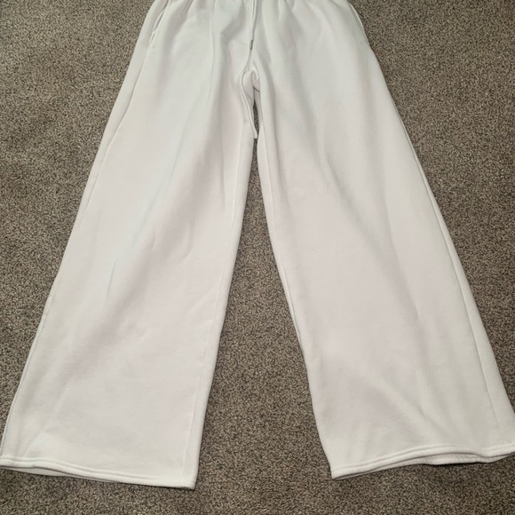 Edikted | Pants & Jumpsuits | Edikted White Wideleg Pants | Poshmark